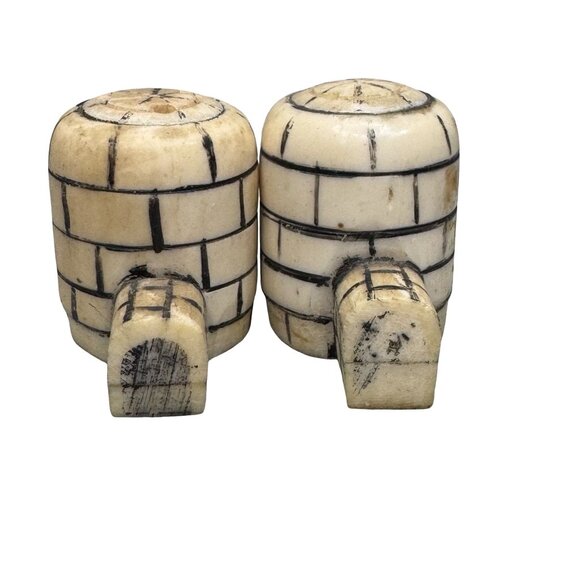 Vintage | Dining | Vintage 94s Eskimo Native Alaskan Intuit Igloo Salt ...